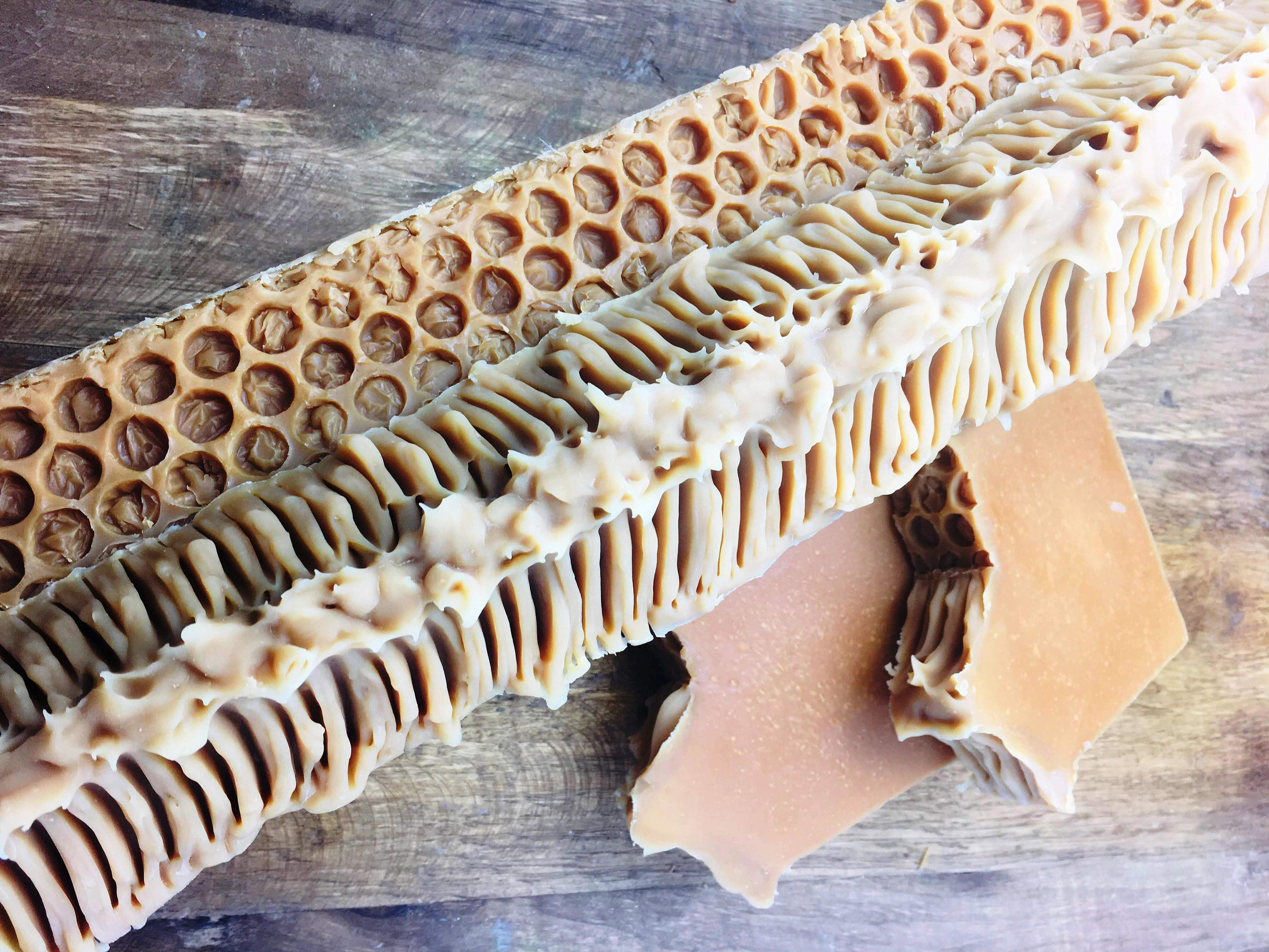 Goat Milk, Honey & Silk Soap on Luulla